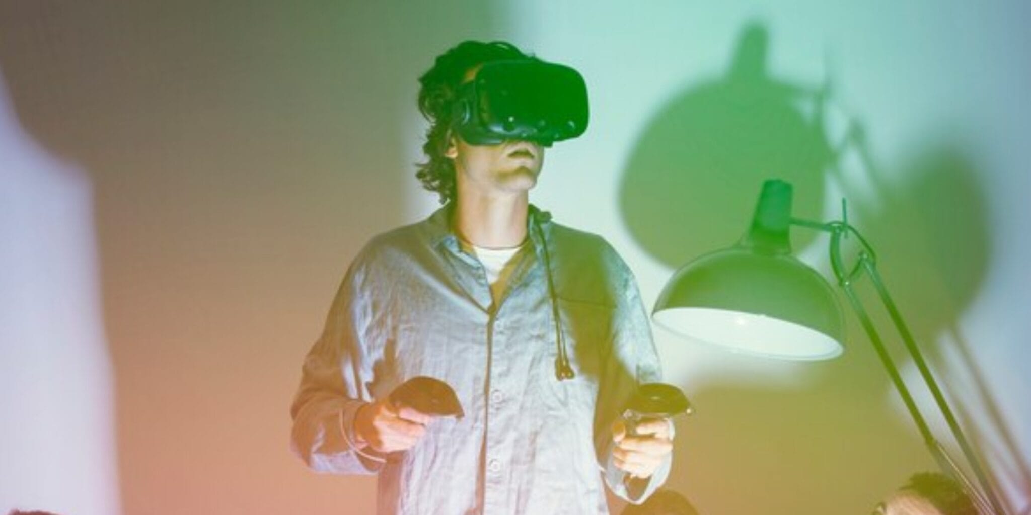 Mesmerizing World of Reality-Warping 3D Live Streamin