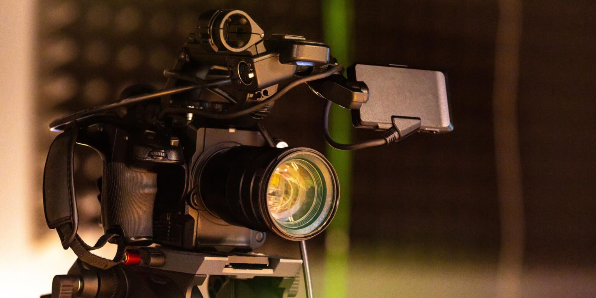 Transforming Media Consumption with Immersive Experiences