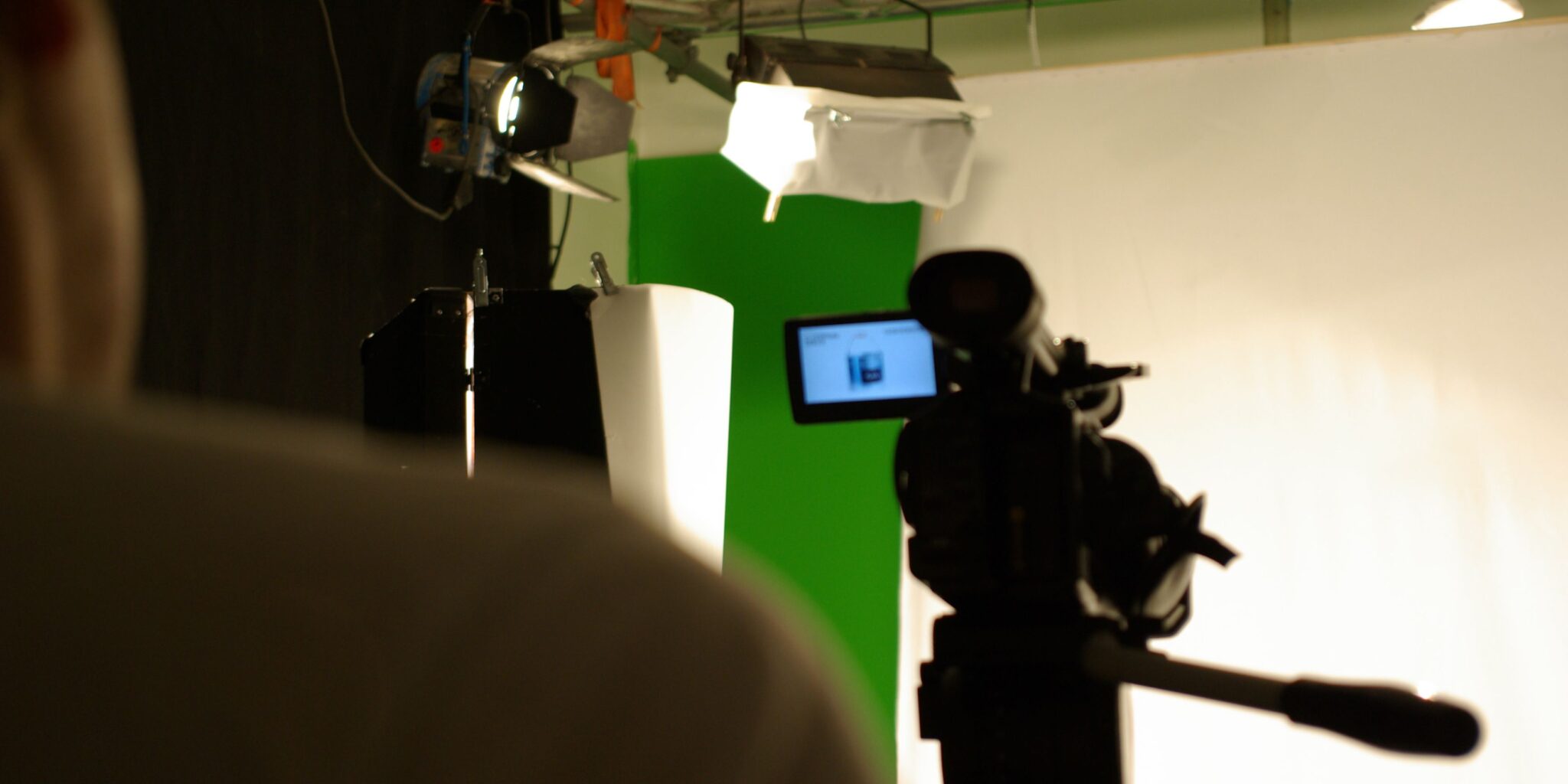 Green Screen & Virtual Studio Technology